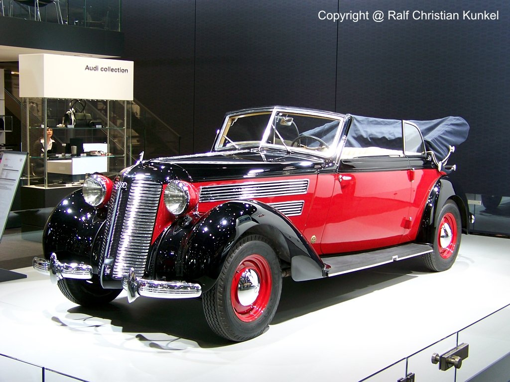 Audi 920 Cabriolet, Baujahr 1938, fotografiert auf der AMI Leipzig 2009 ...